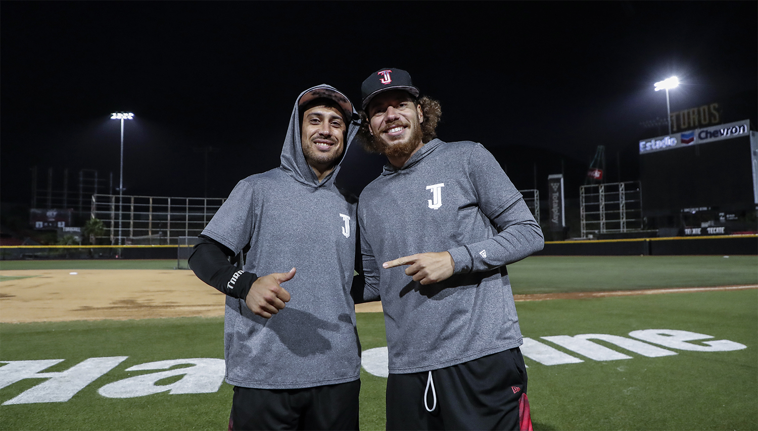 Amigos casi perfectos - Toros de Tijuana